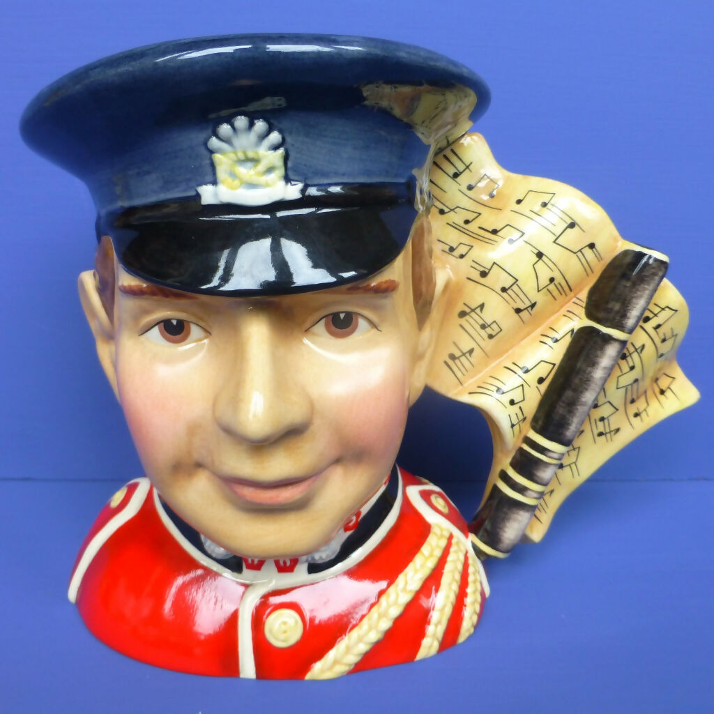 Royal Doulton Medium Character Jug - North Staffordshire Fife Player D