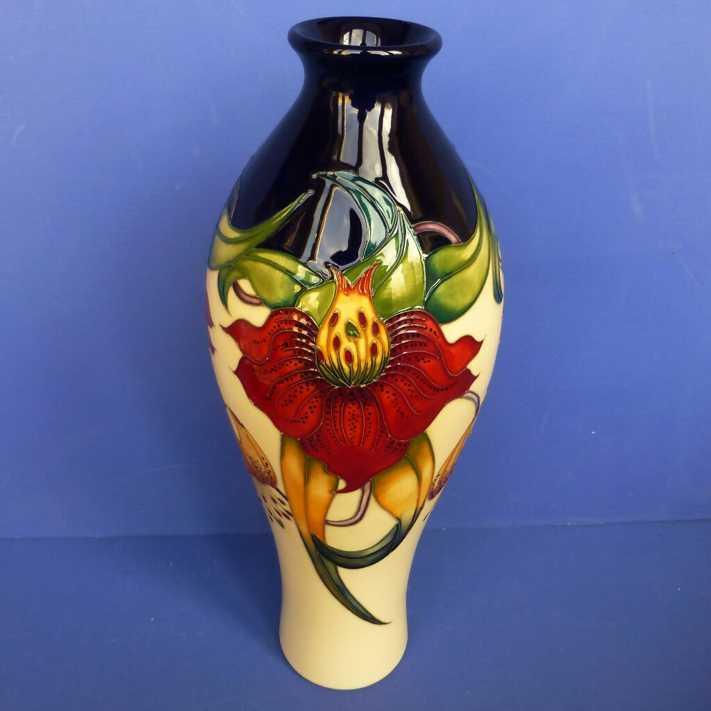 Moorcroft Large Vase - Anna Lily By Nicola Slaney