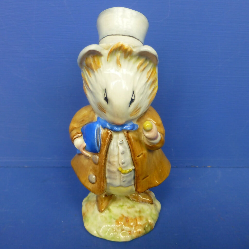 Beswick Beatrix Potter Figurine - Amiable Guinea Pig (Gold Backstamp)