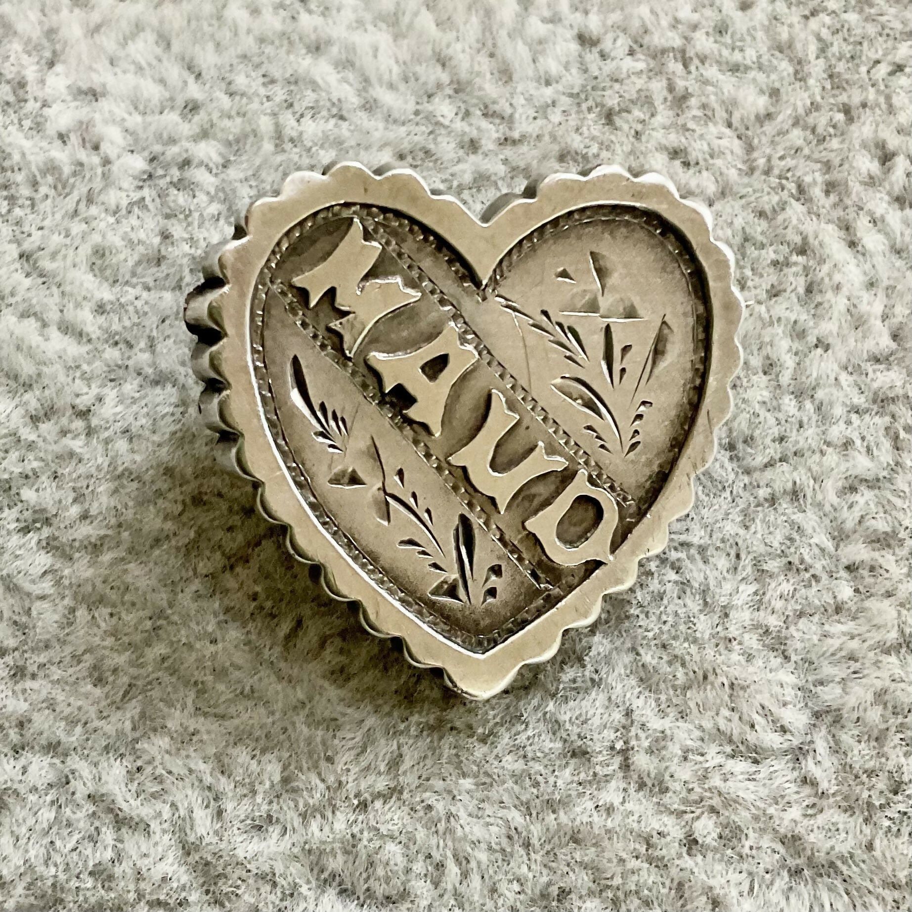 Victorian hallmarked silver name brooch