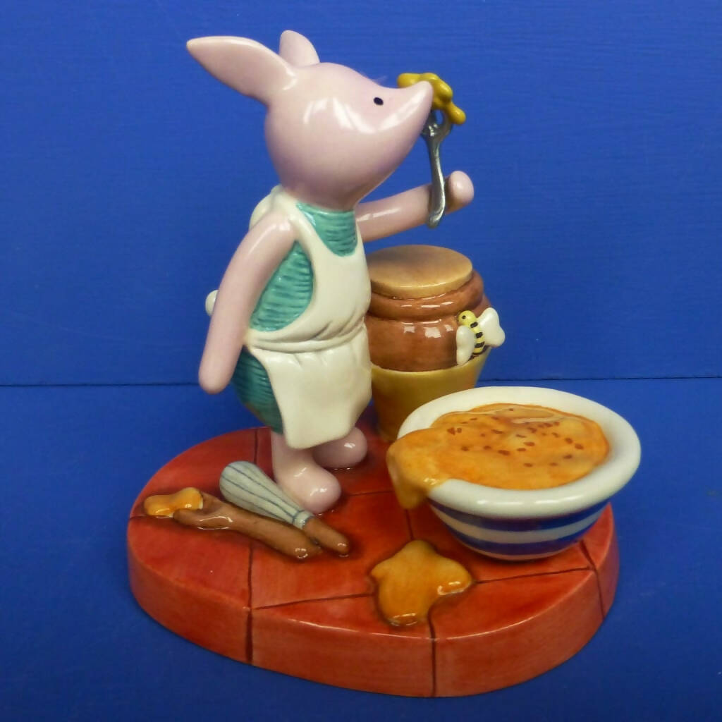 Royal Doulton Winnie The Pooh Figurine - The Littlest Chef WP96