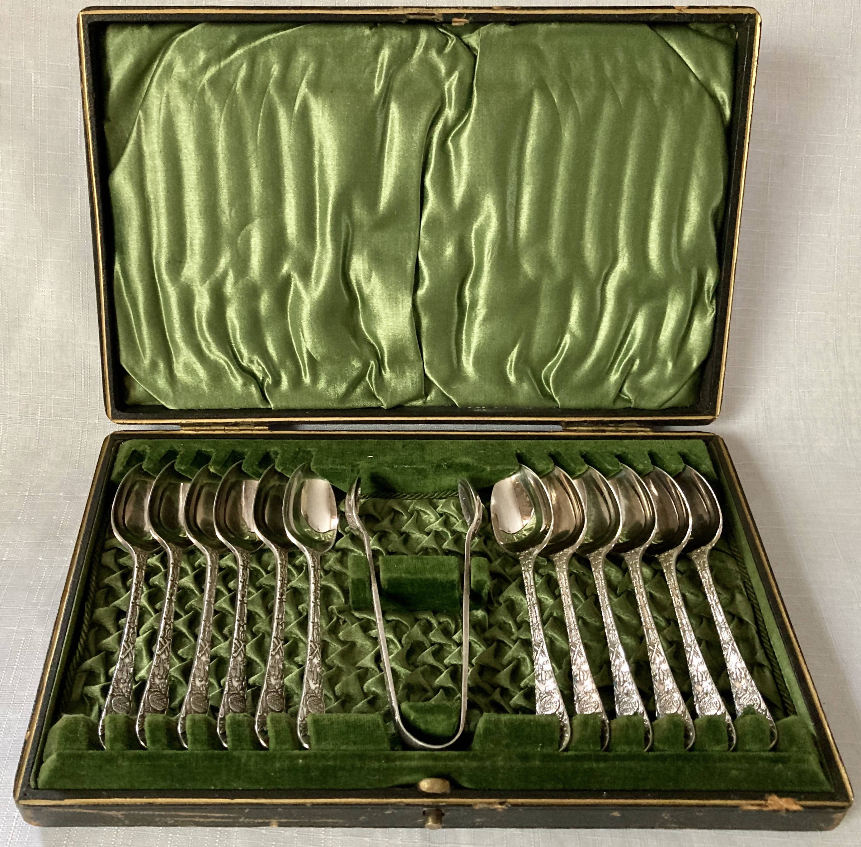 Aesthetic Movement cased set of naturalistic double struck teaspoons a