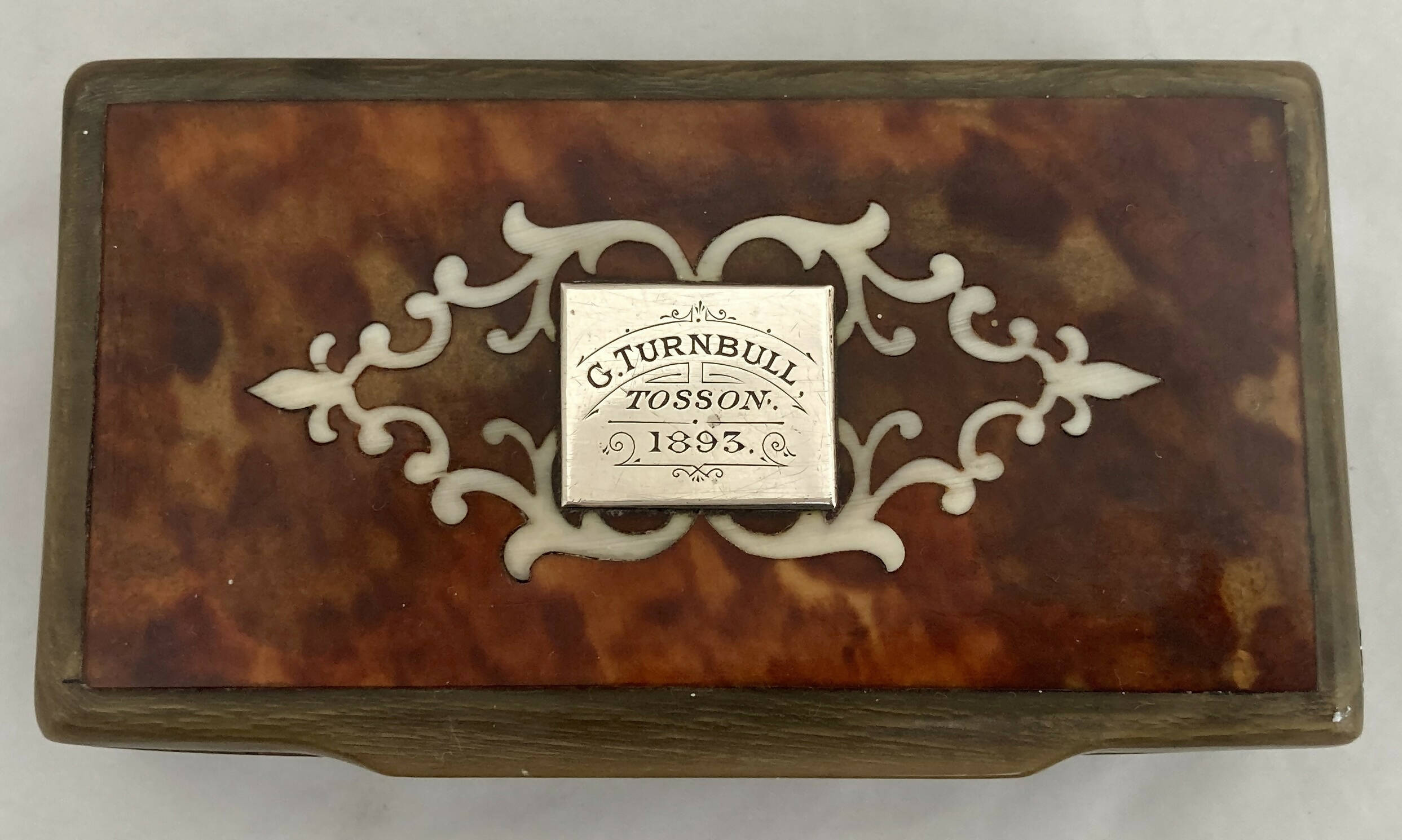 19th Century Horn Table Snuff Box with Tortoiseshell Cover and Ivory I